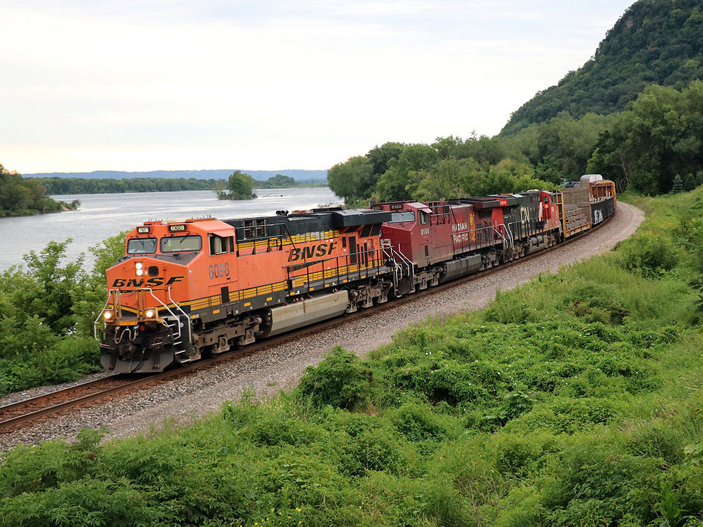 BNSF 6098